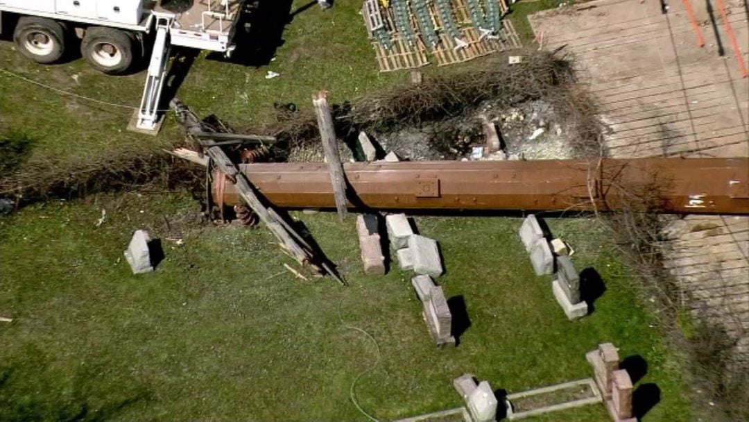 Worker injured in Chicago Area Power Line Accident - CraneMarket Blog