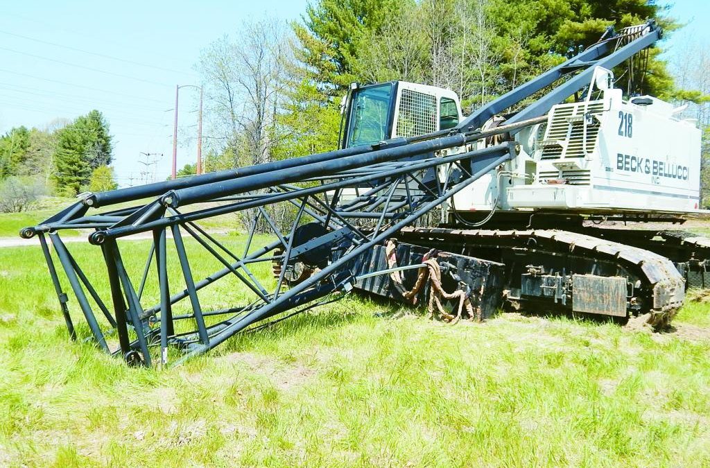 Worker injured after 110-ton crawler crane base boom fails ...