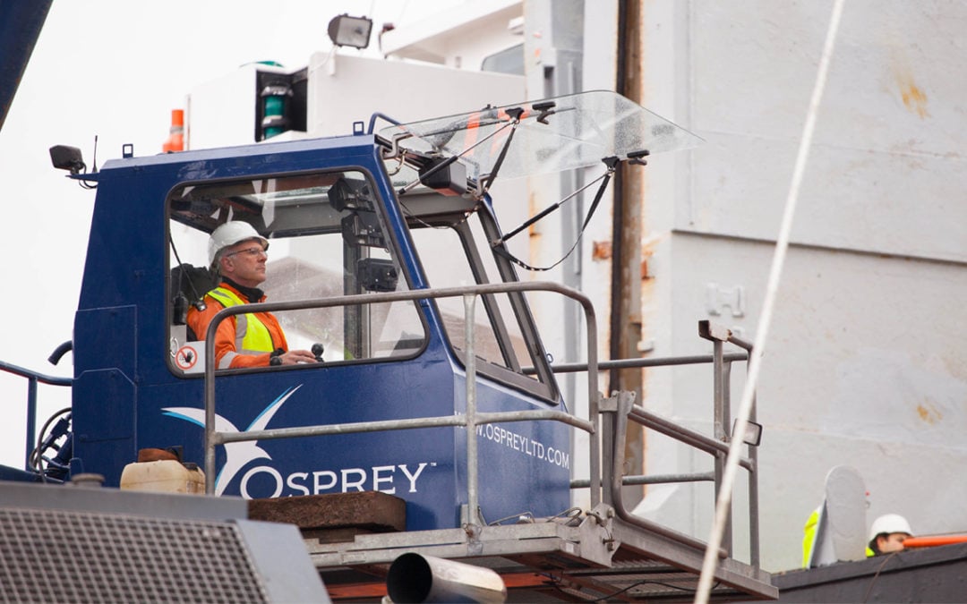 A 750-ton Liebherr LG 1750 Lattice Boom Crane handles 150-ton ...