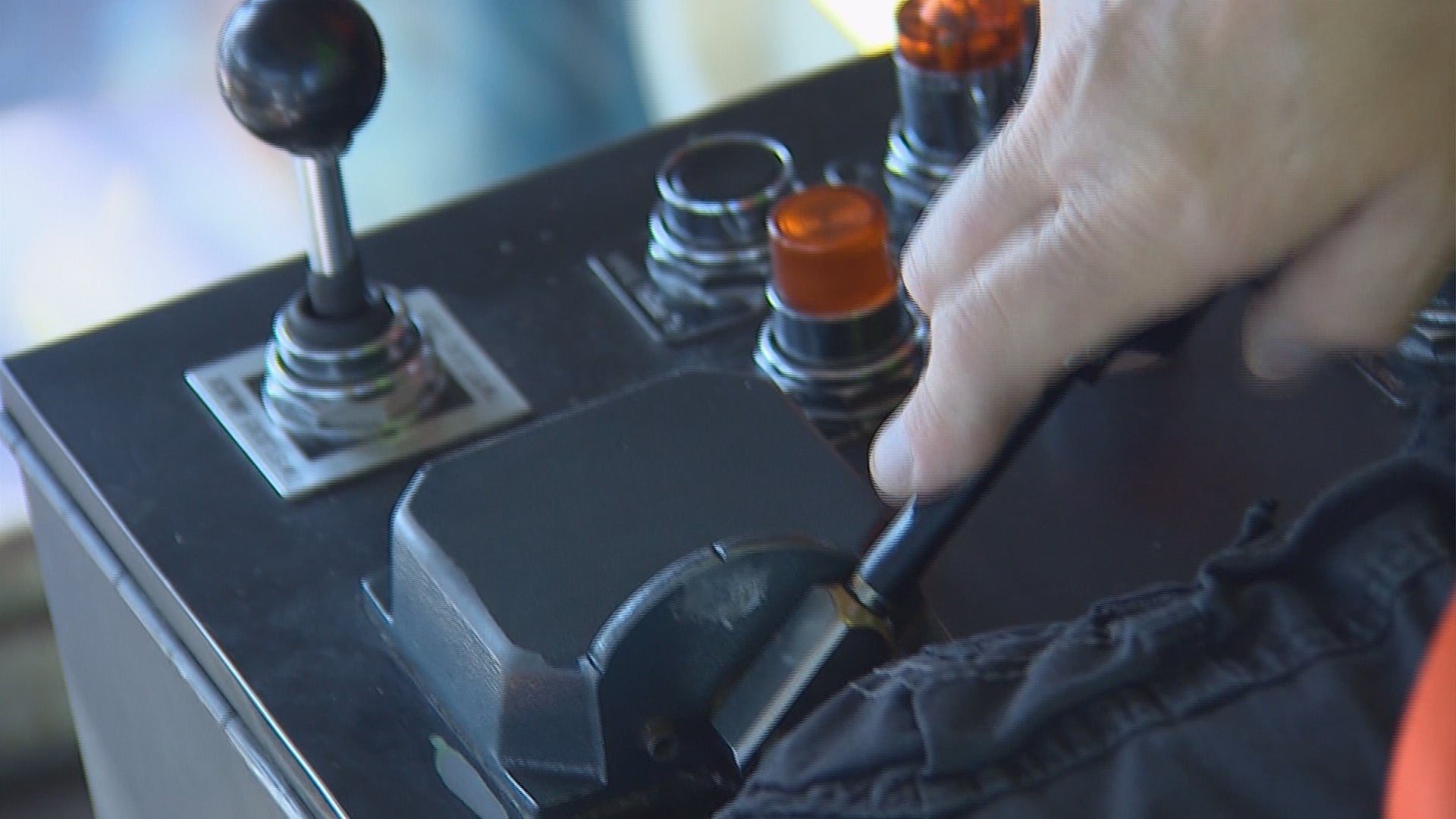 Behind the scenes with a Port of Tacoma crane operator - CraneMarket Blog