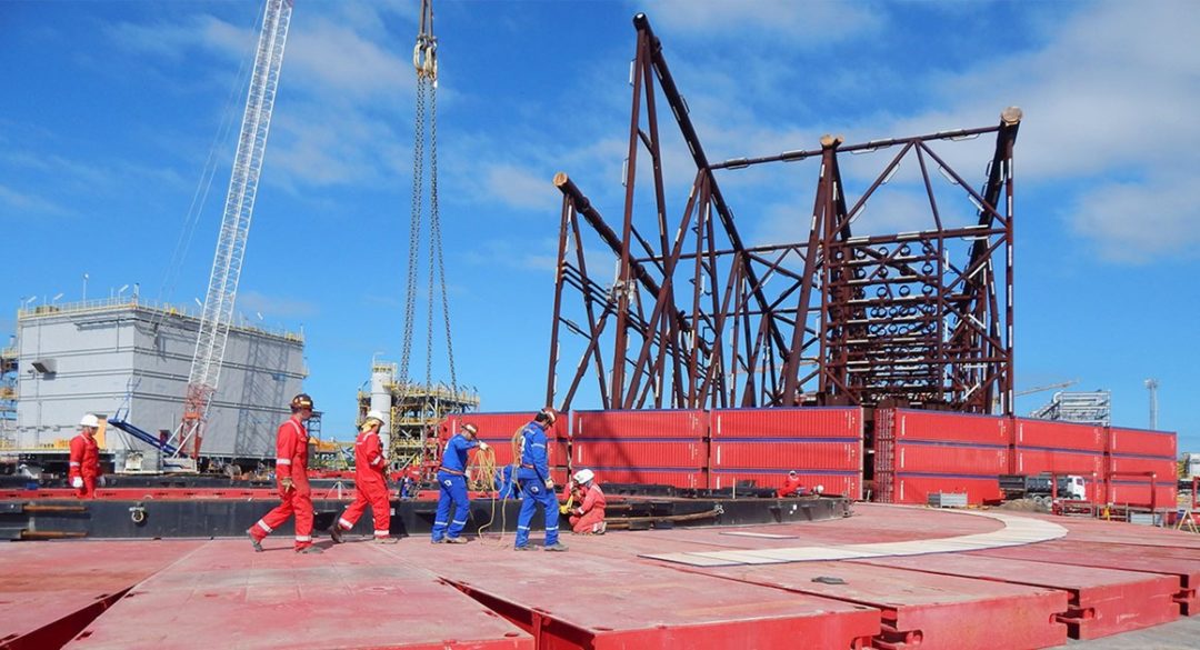 Mammoet is prepping 5,000-ton capacity crane for Module Intergration in ...