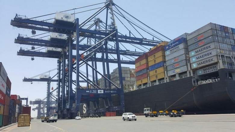 Oman's Sohar Port ready for the future with four new ZPMC post-Panamax ...