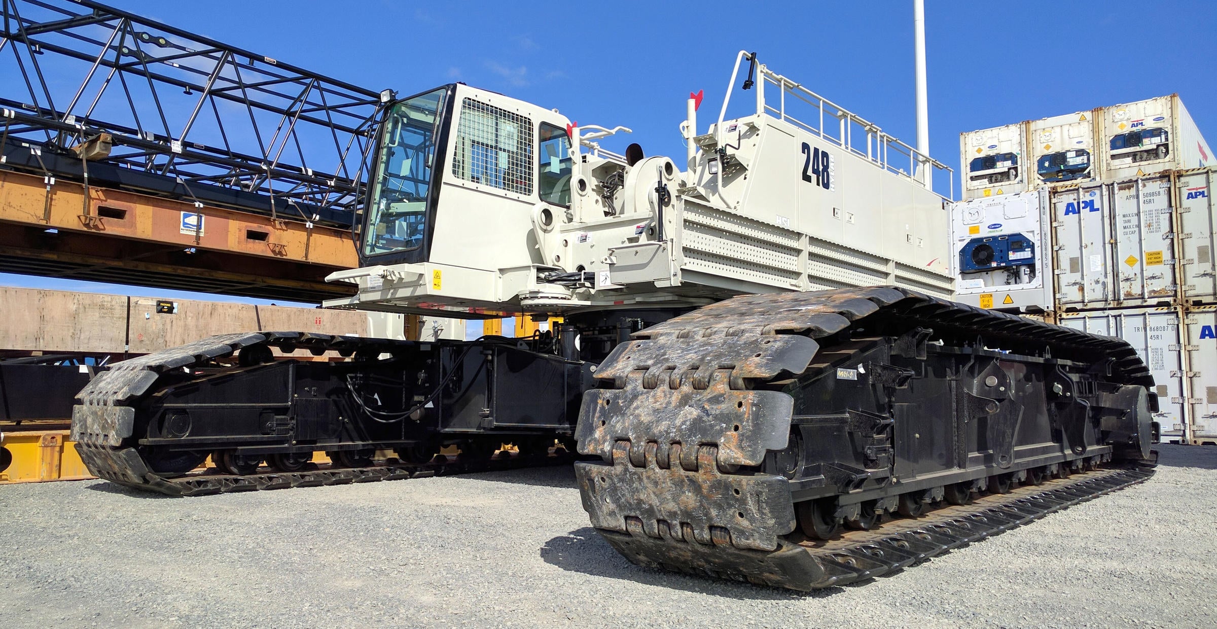 New Link-Belt 200-ton 248 HSL crawler arrives at the Port of Dillingham ...