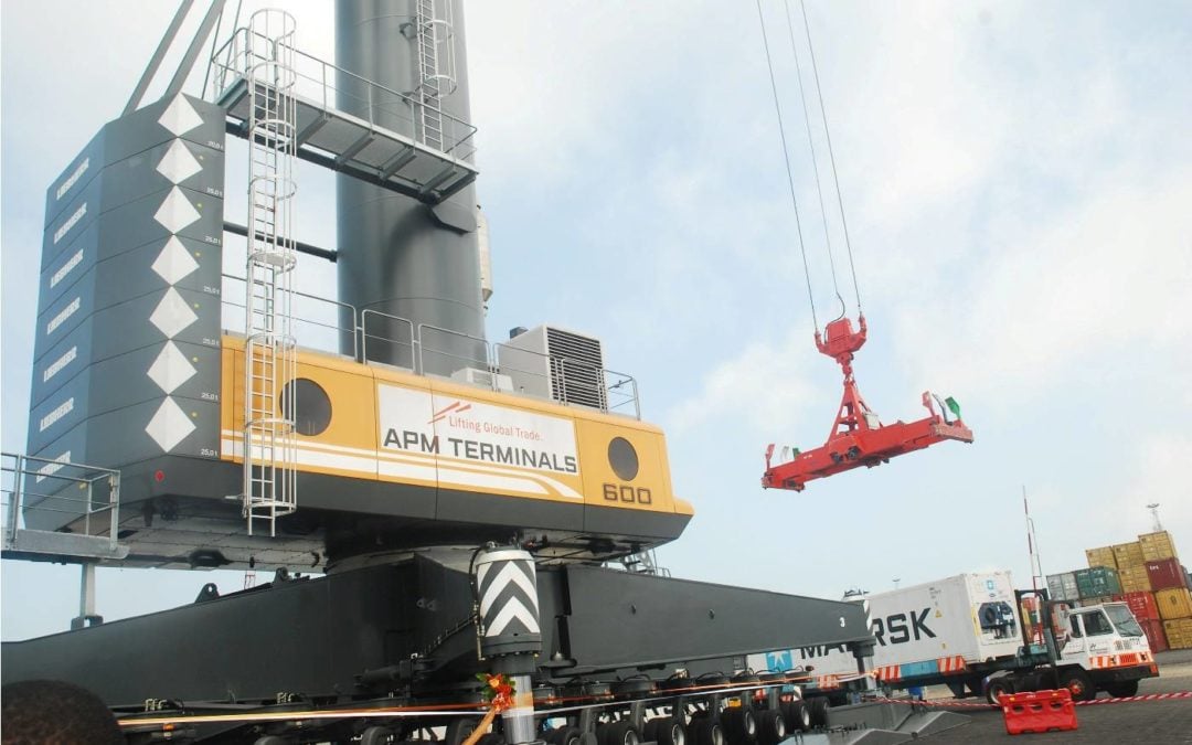 Two new Liebherr LHM 600 Port Cranes for APM Terminals Port in West ...
