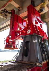 ALE Heavy Lift's revolutionary Mega Jack system performs first jack-up ...