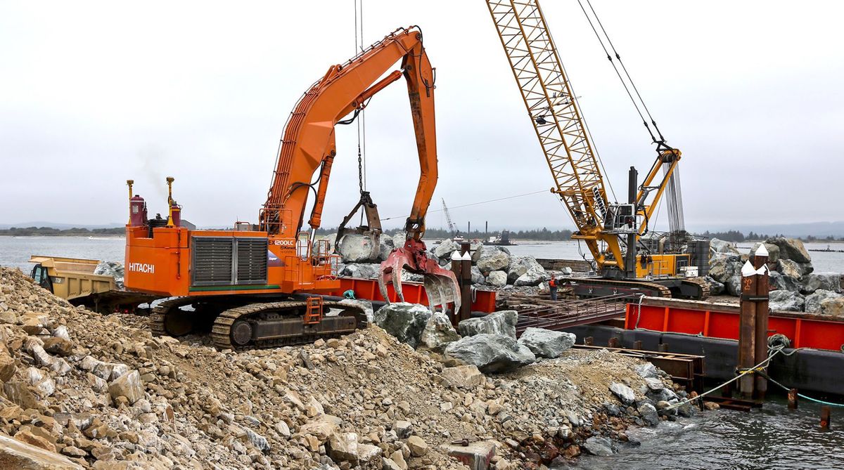 Kiewit Corp. $19 Million Jetty restoration project protecting Columbia ...
