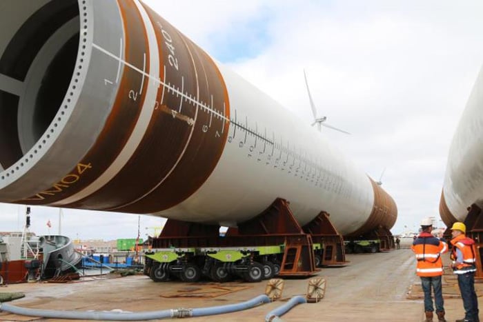 1300 TONS – WORLD´S LARGEST MONOPILE moved on self-propelled ...