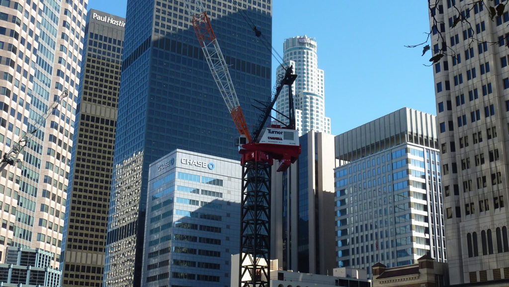 At 1,099 feet, Turner Construction Company uses a Tower Crane to set a ...