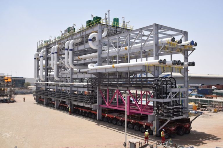 ALE Heavy Lift performs load-outs for one of the world’s largest oil ...