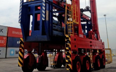 Kalmar receives large order for 23 straddle carriers from Transnet in ...