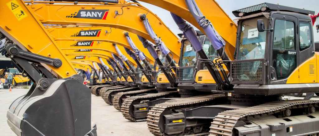 In China, new excavator and heavy truck sales surge again in November ...