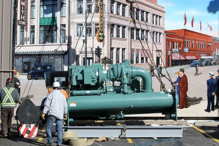 Moir Crane Service lifts16,500-pound chiller with 200-ton All Terrain ...