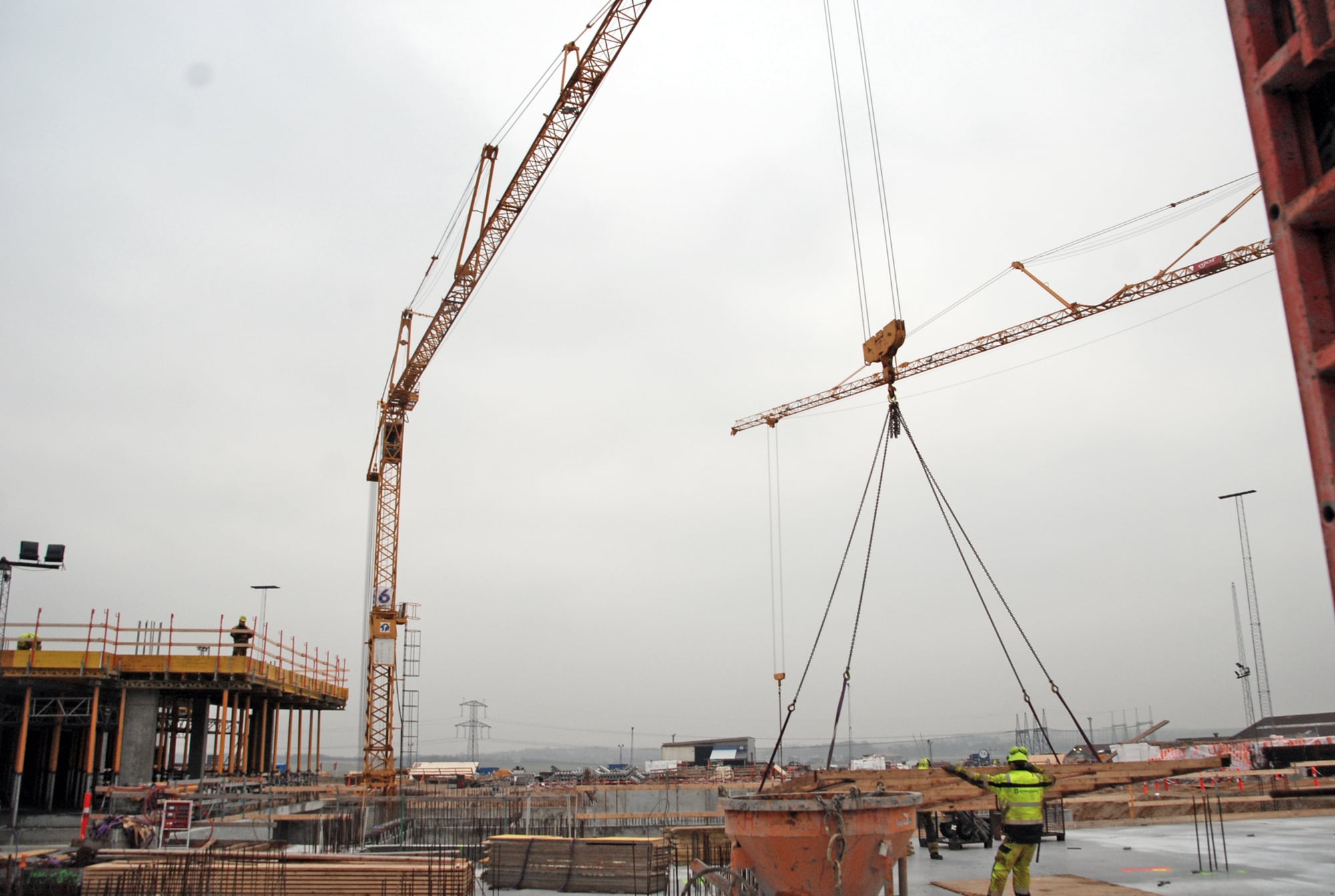Potain Tower cranes are helping to build massive hospital complex in ...