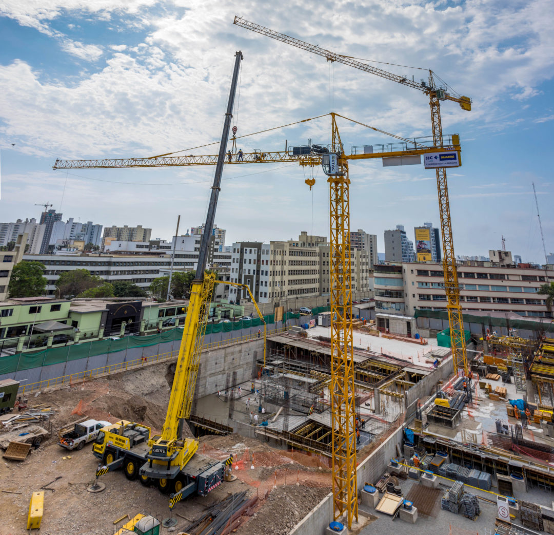 Four Potain Tower Cranes build new police hospital in Peru ...