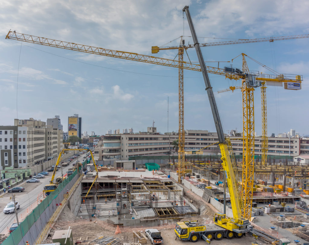 Four Potain Tower Cranes build new police hospital in Peru ...