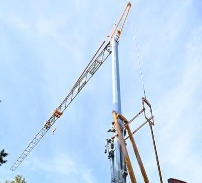 New Potain Igo M 24-19 self-erecting crane introduced at Batimat in ...